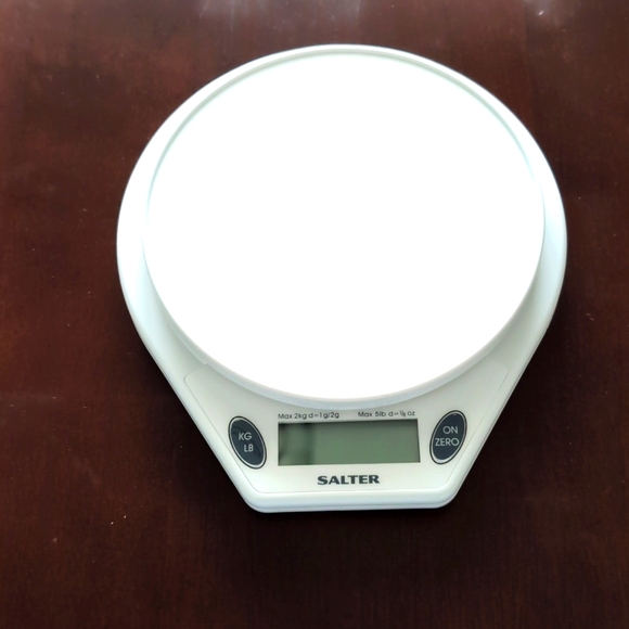 Salter | Kitchen | Salter Kitchen Scale White | Poshmark